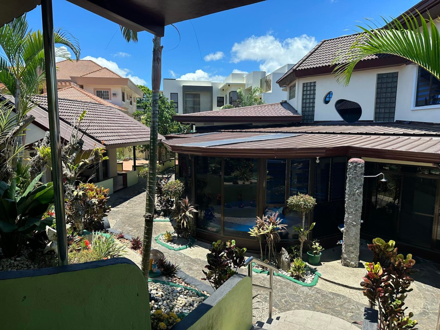 5 BR House in Mt. Malarayat Residential Estates Lipa, Batangas ...